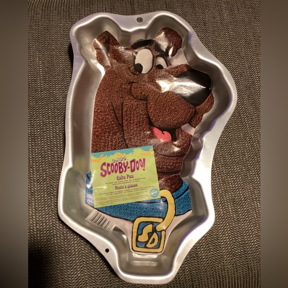 Wilton | Kitchen | Vintage Scooby Doo Wilton Cake Pan Dog Shape Baking ...